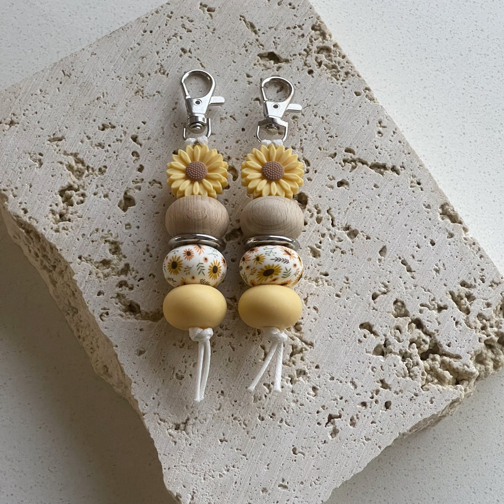 'Sunshine Daisy' Keyring – Simple Chic Designs